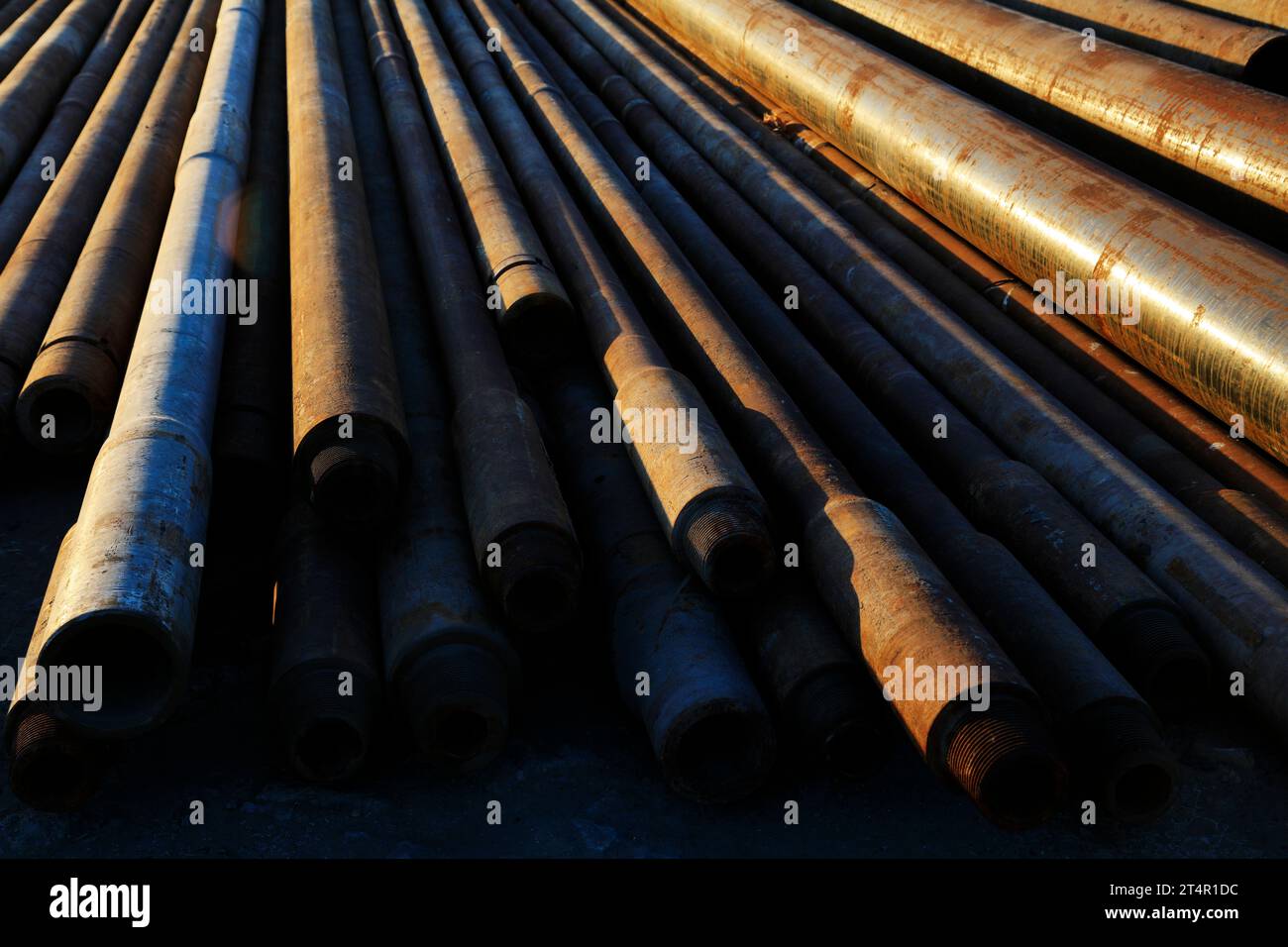 Oxidation rust steel pipe stacked together Stock Photo - Alamy
