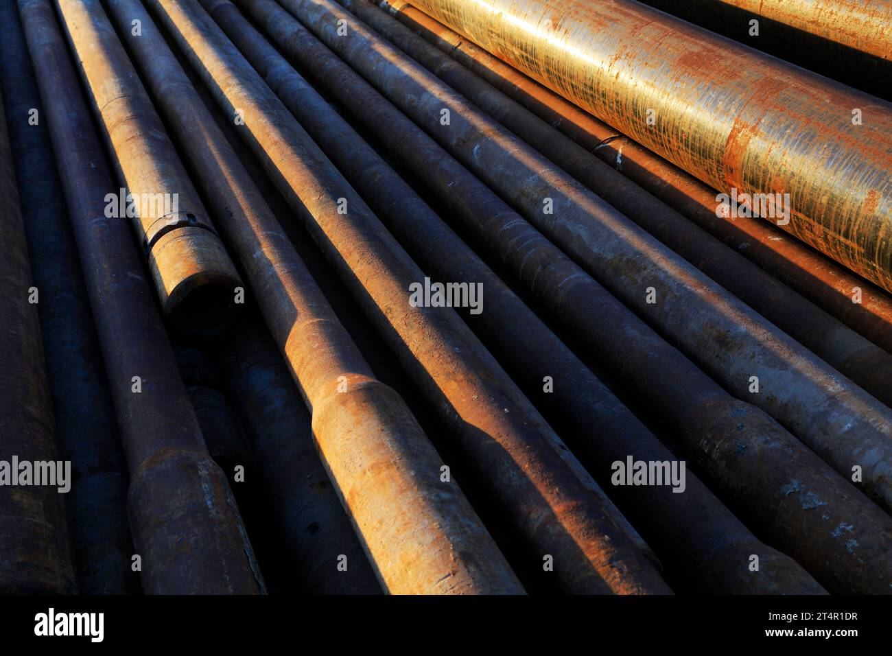 Oxidation rust steel pipe stacked together Stock Photo - Alamy