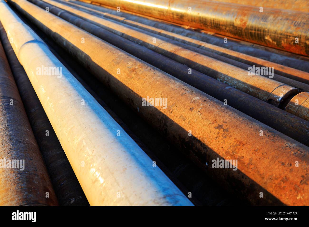 Oxidation rust steel pipe stacked together Stock Photo - Alamy