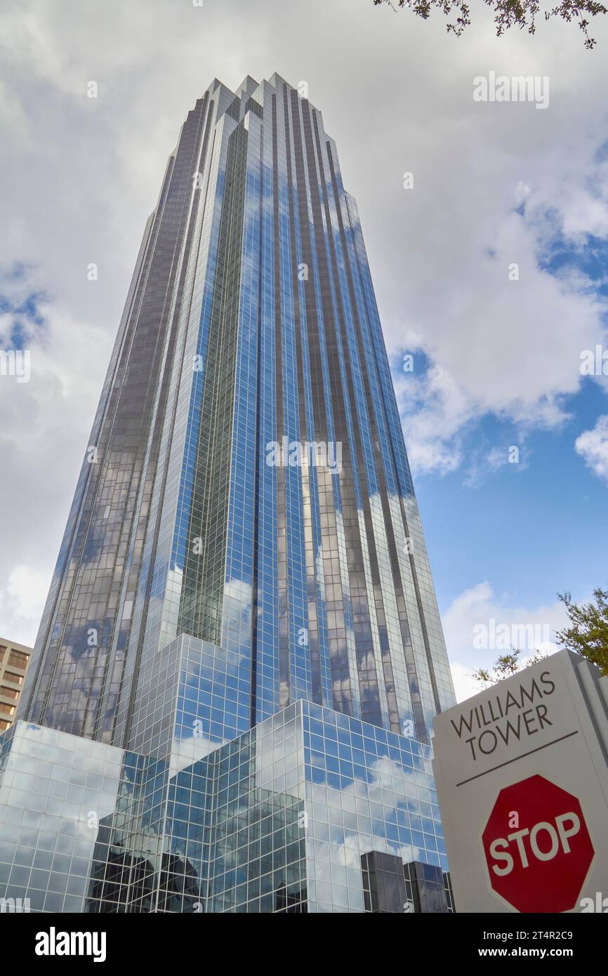 The Glass Fronted Williams Tower, Formerly Transco Tower, 902 Ft, 275m ...