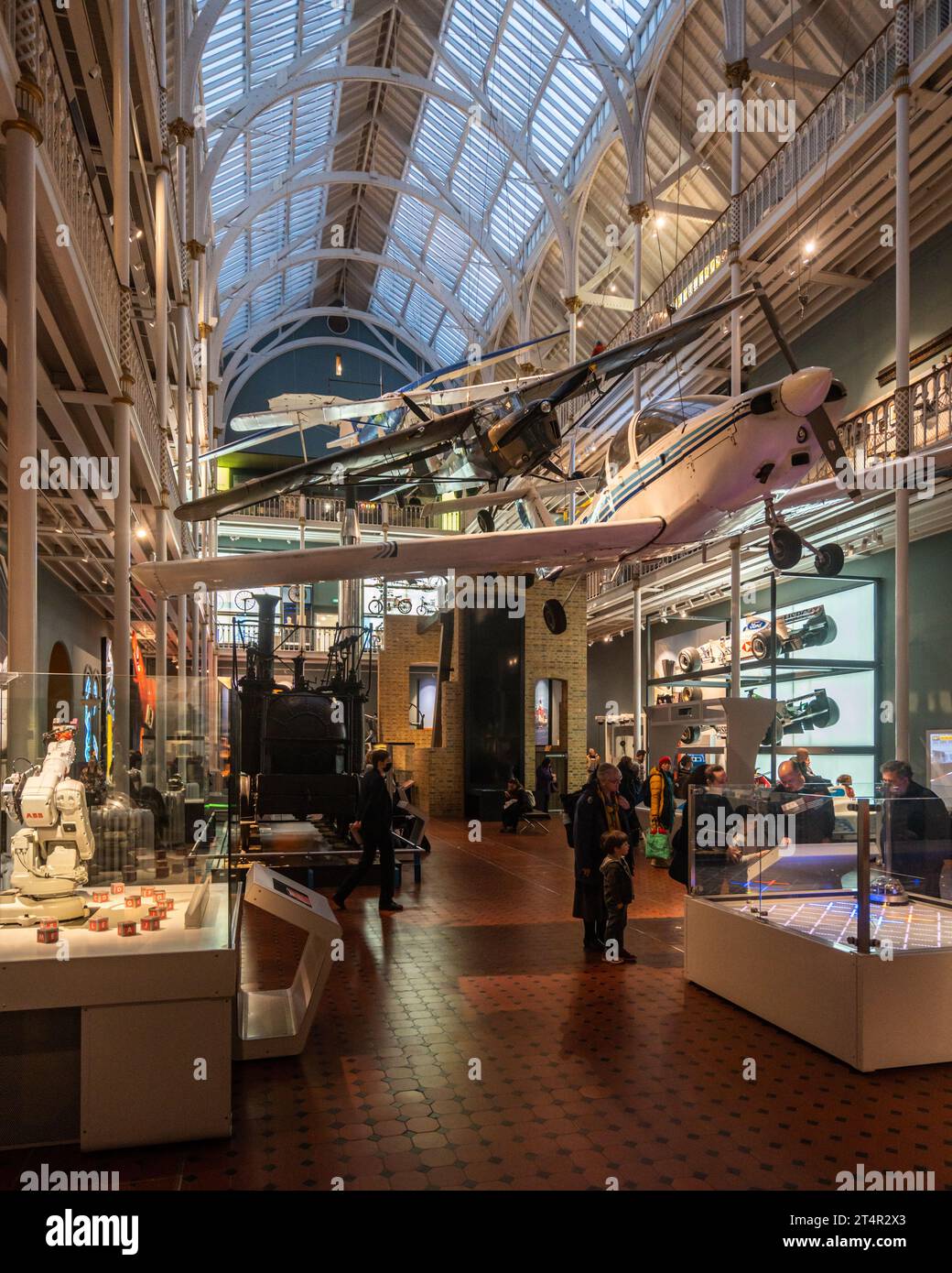 The Grand Gallery of the National Museum of Scotland, the most visited ...