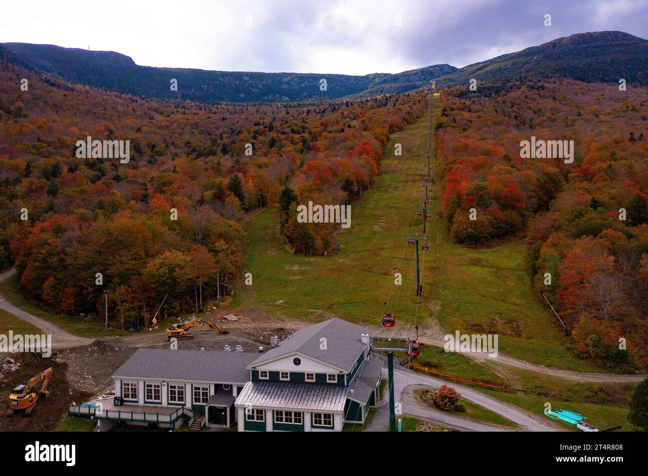 Fall foliage in Stowe, Vermont Stock Photo - Alamy