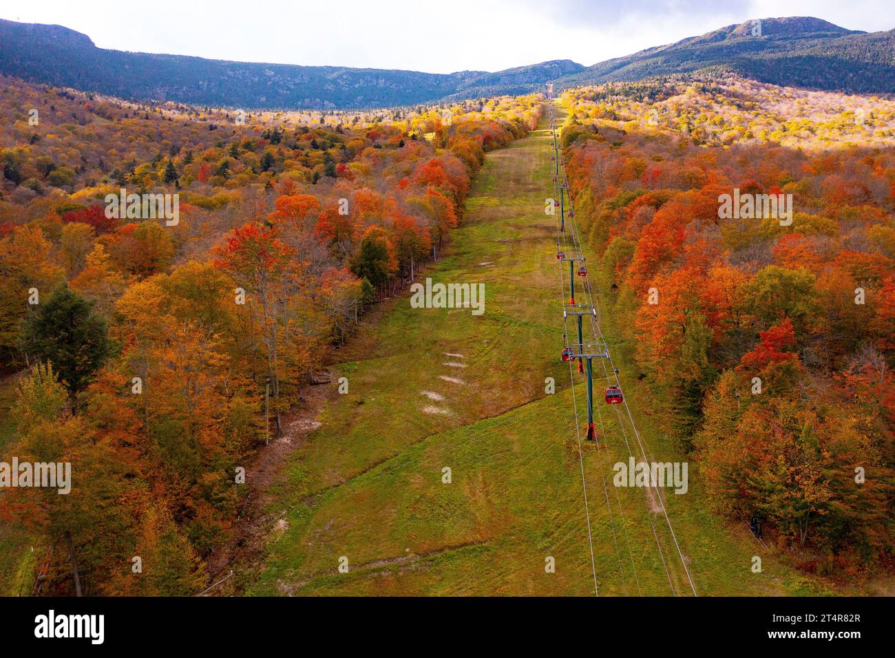 Fall foliage in Stowe, Vermont Stock Photo - Alamy