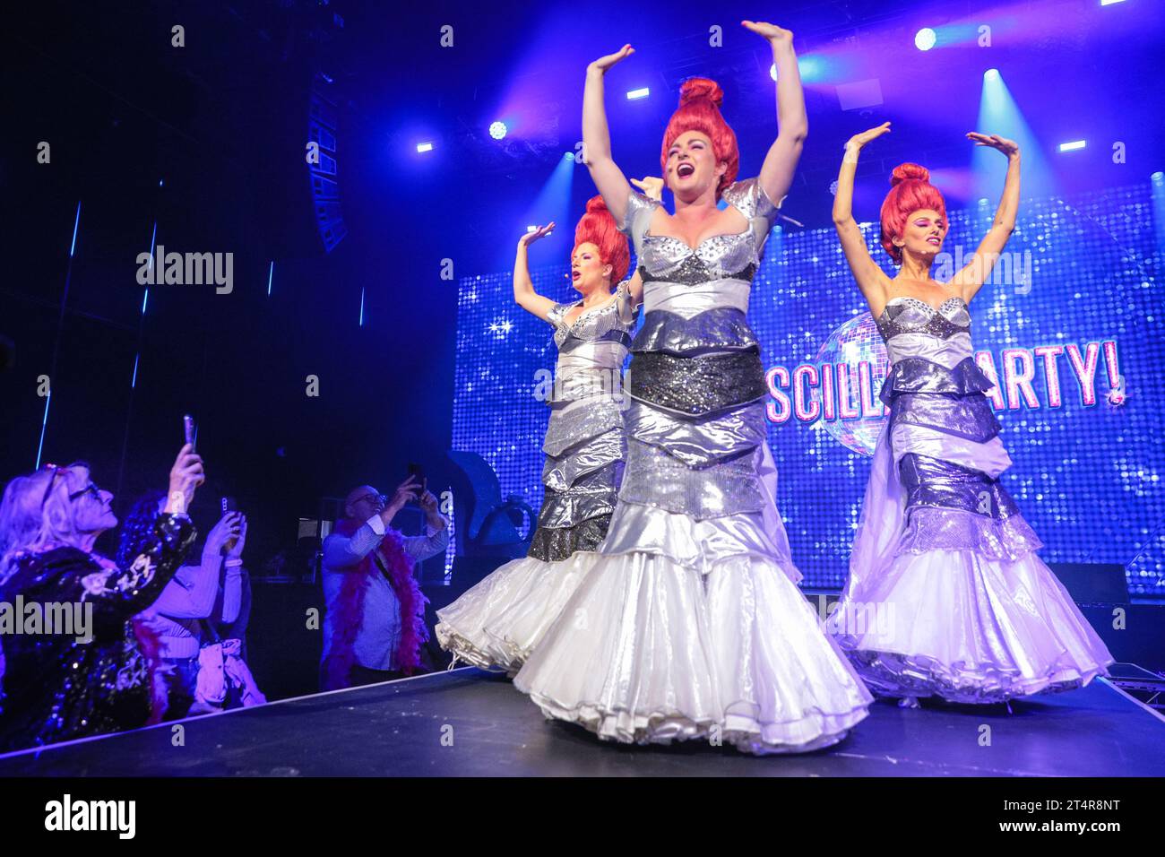 London, UK. 01st Nov, 2023. Bleu Woodward, Amy Di Bartolomeo, Emma ...