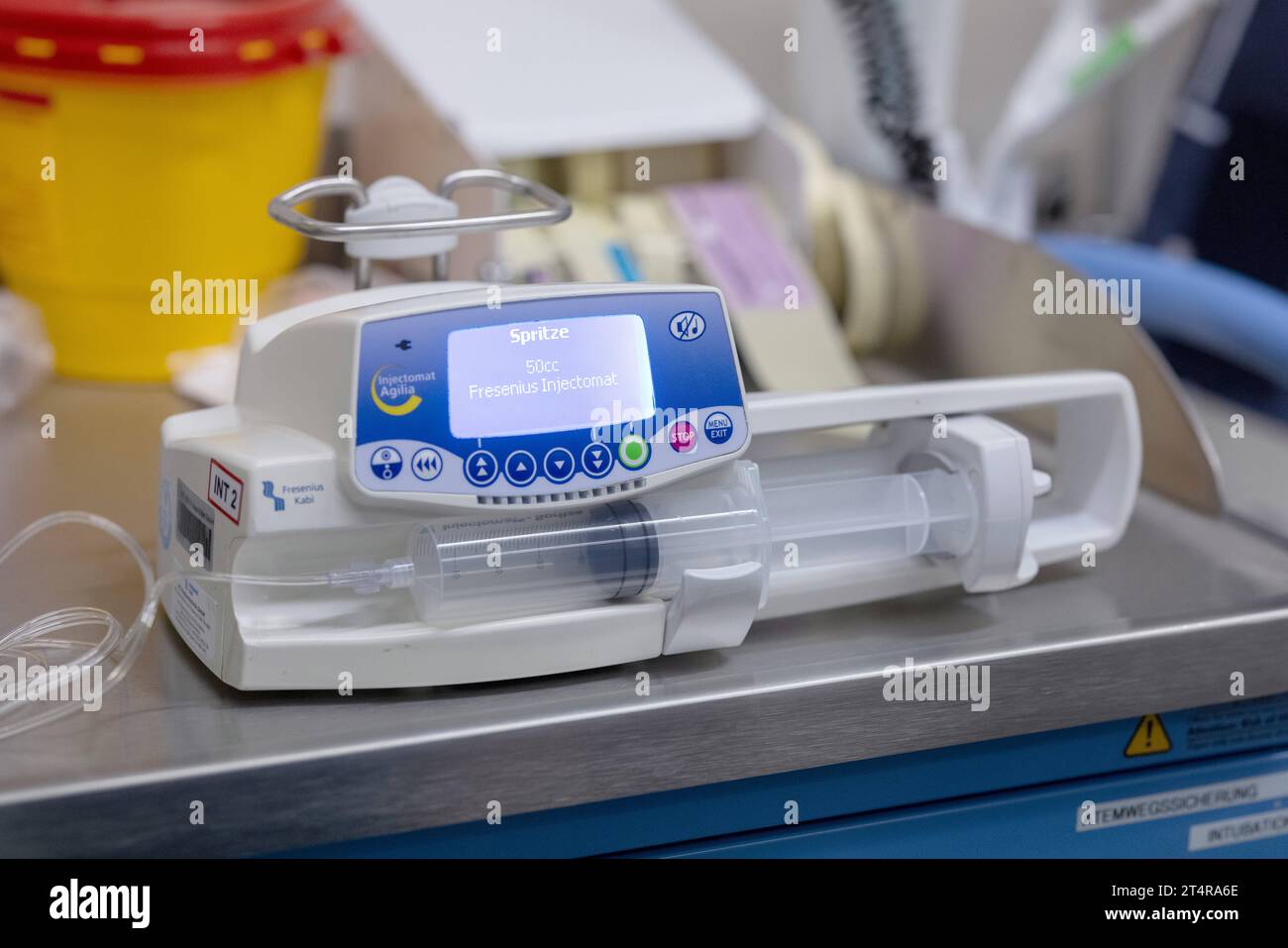 Aufnahme im Helios Klinikum Erfurt am 24.10.2023: Spritze, Injectomat ...