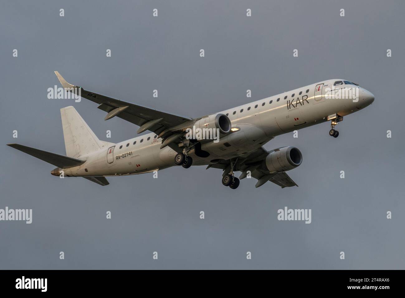 Ikar pegas fly plane hi-res stock photography and images - Alamy