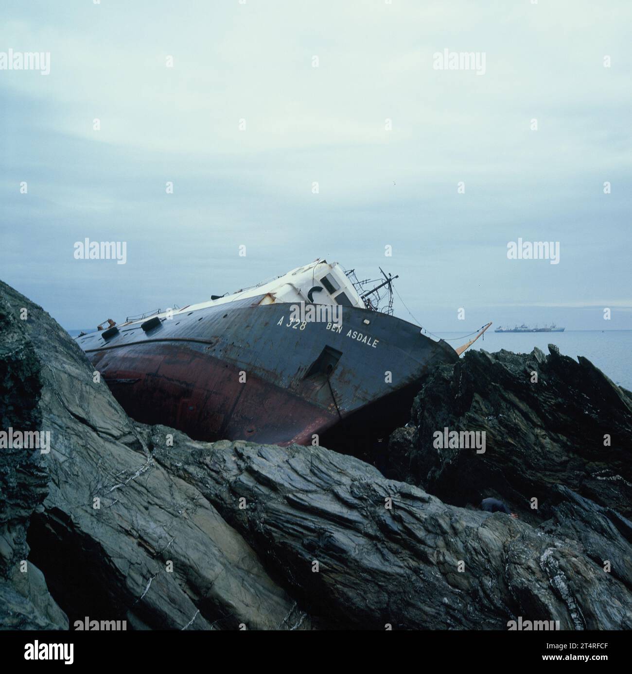 Ships shipwreck shipwrecks hi-res stock photography and images - Alamy