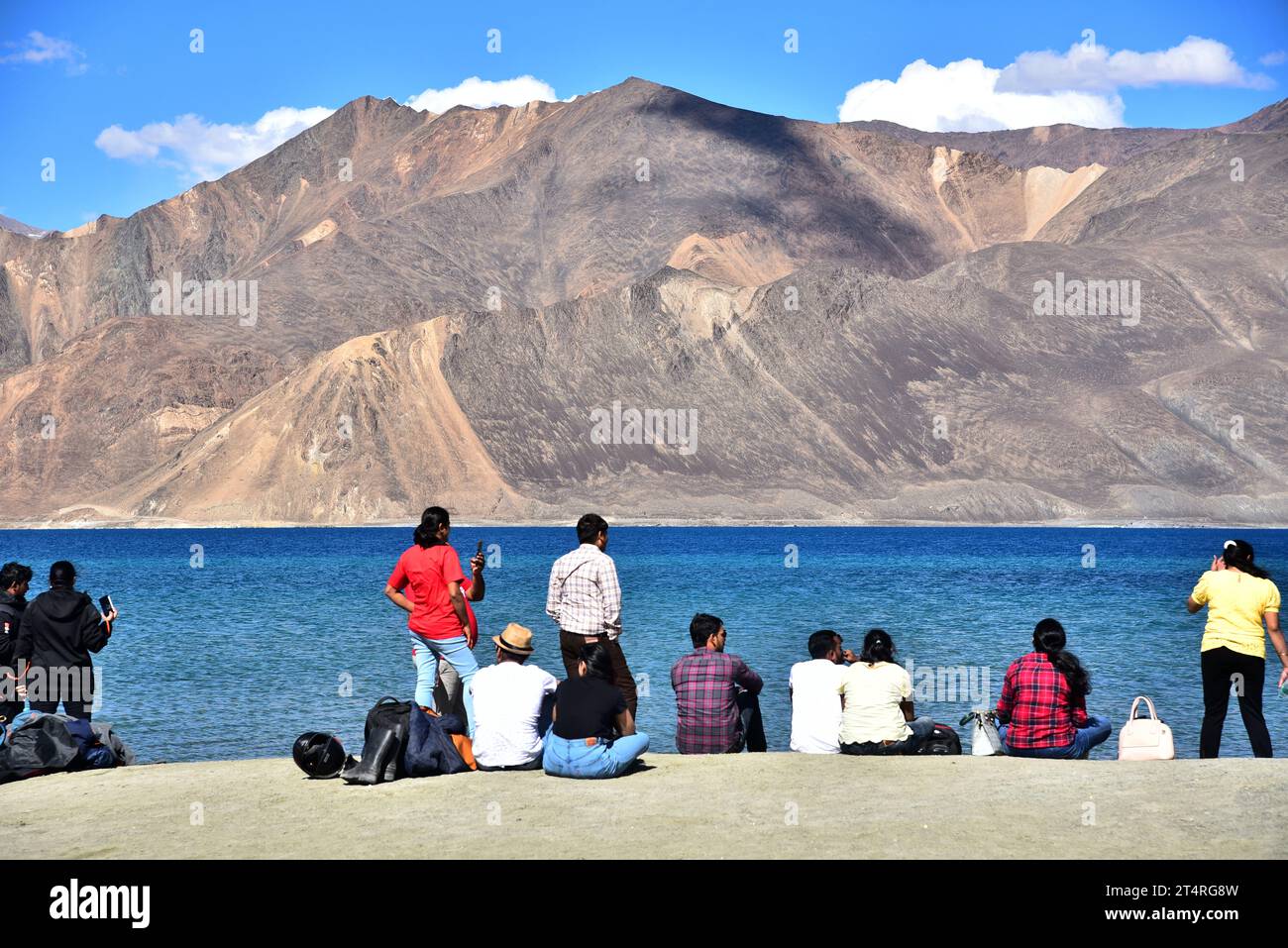 tourist at pangong lake,ladakh,india Stock Photo - Alamy