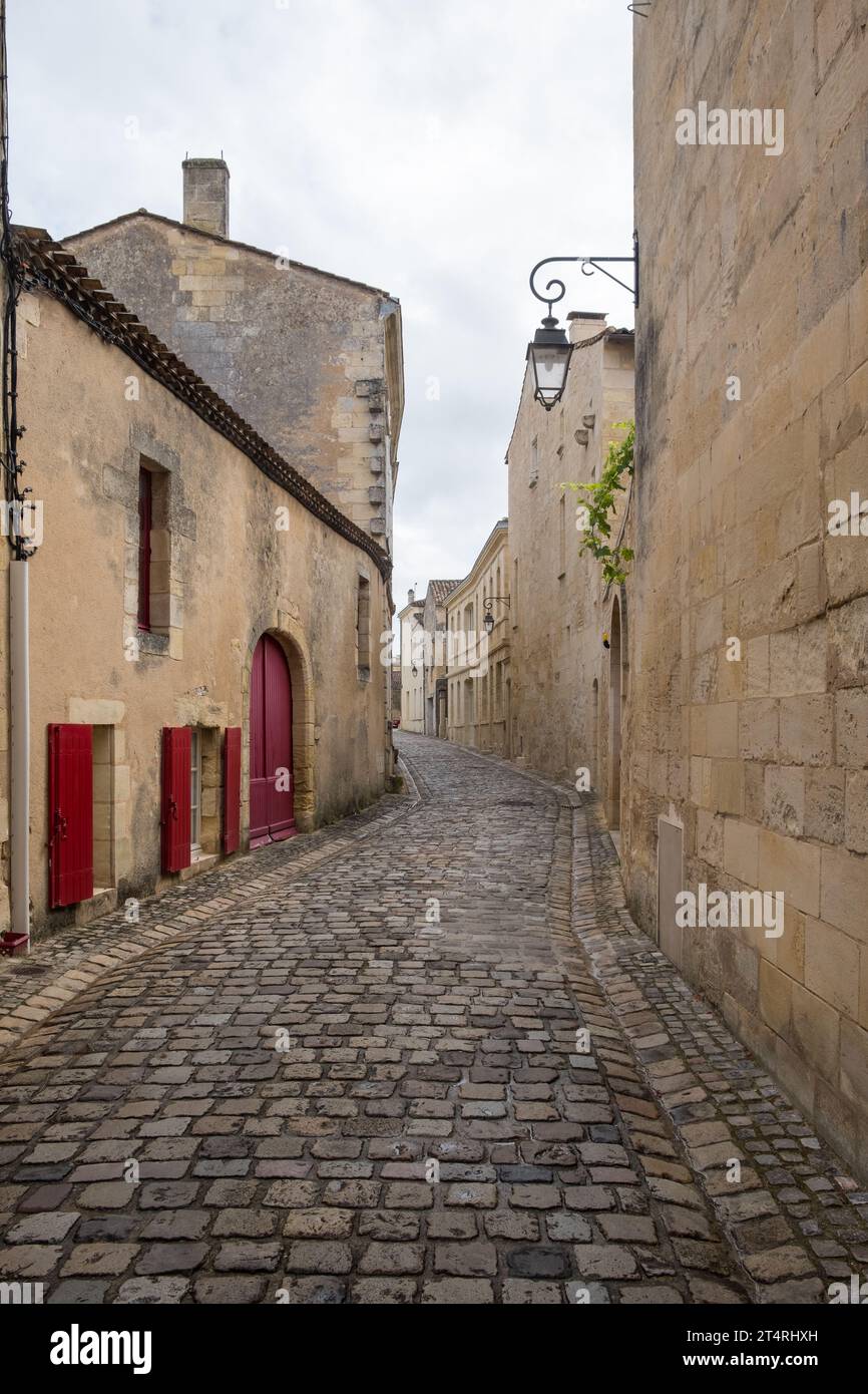 The pretty village of Saint Emilion in Bordeaux, France Stock Photo - Alamy