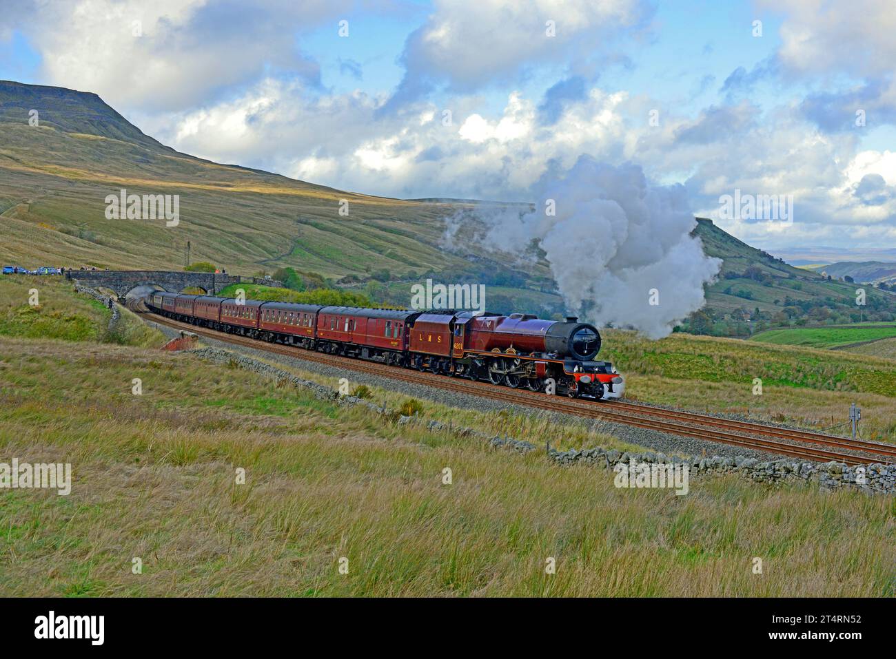 LMS Princess Pacific No. 6201 Princess Elizabeth is seen nearing the ...
