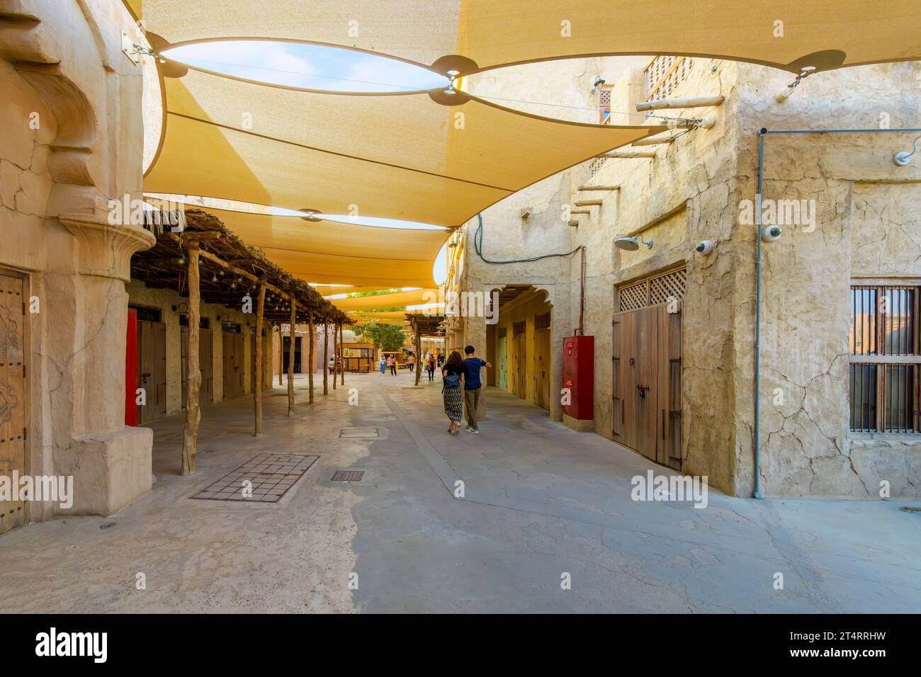 Dubai bazaar walkway hi-res stock photography and images - Alamy