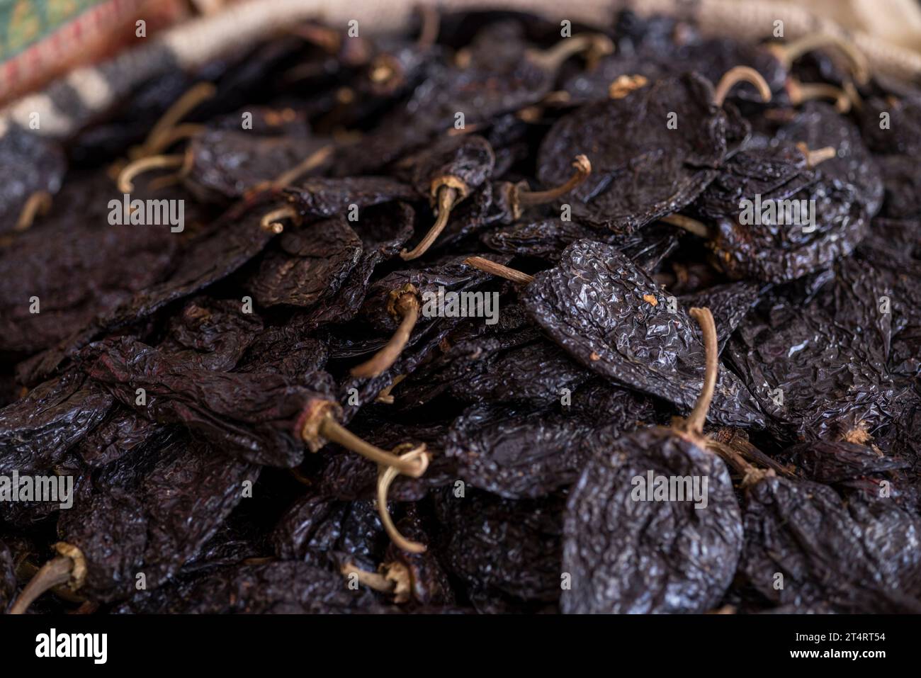 Different types of Mexican chili peppers, capture in pictures to know ...