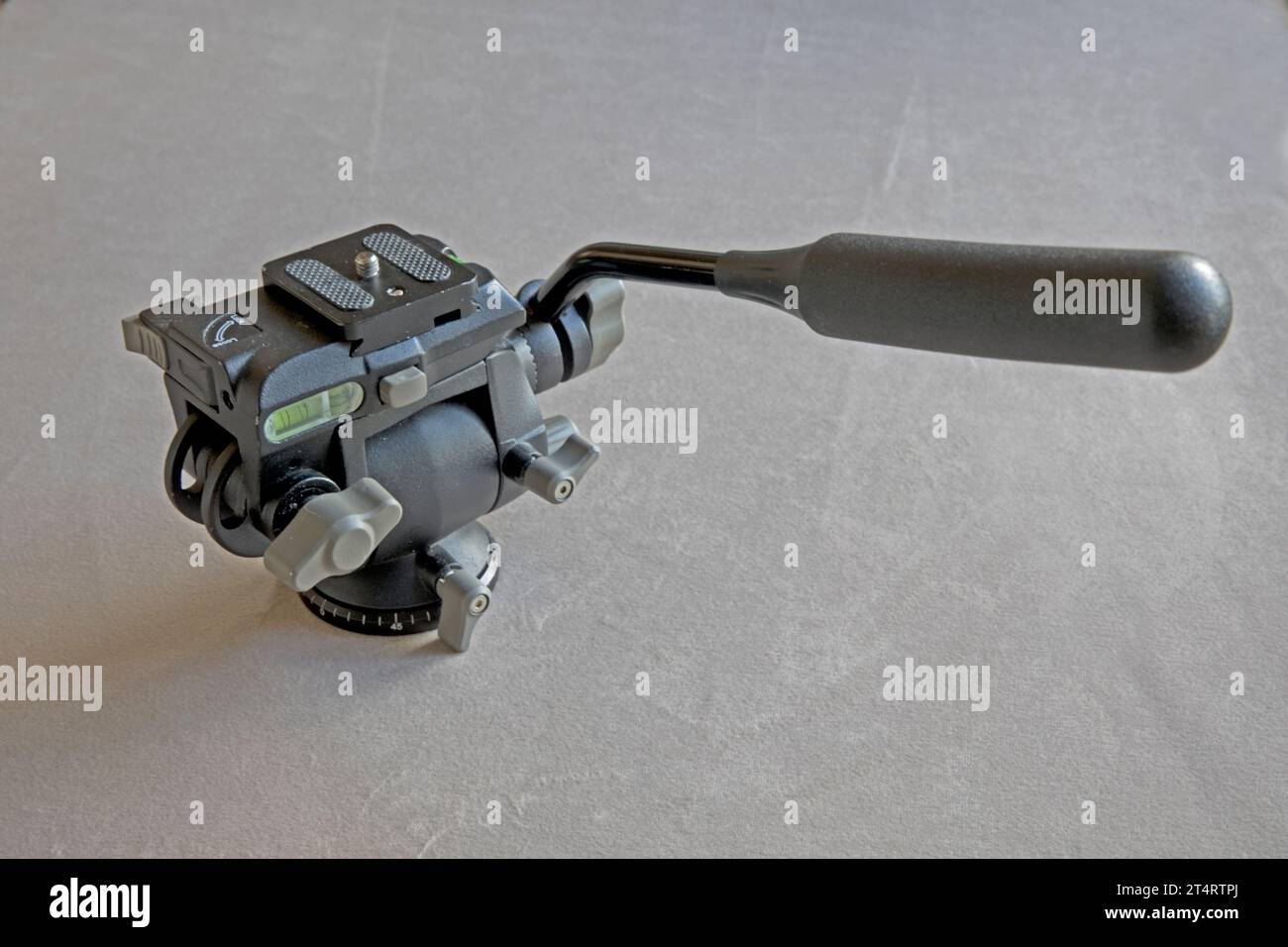 Three way black pan and tilt tripod head for video camera work UKJ ...