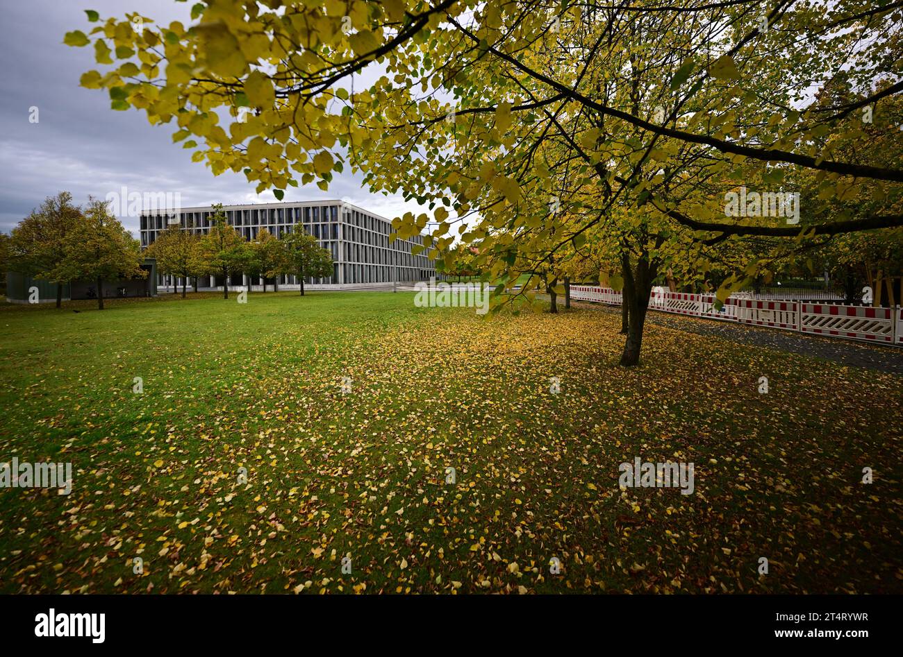 Last instance hi-res stock photography and images - Alamy