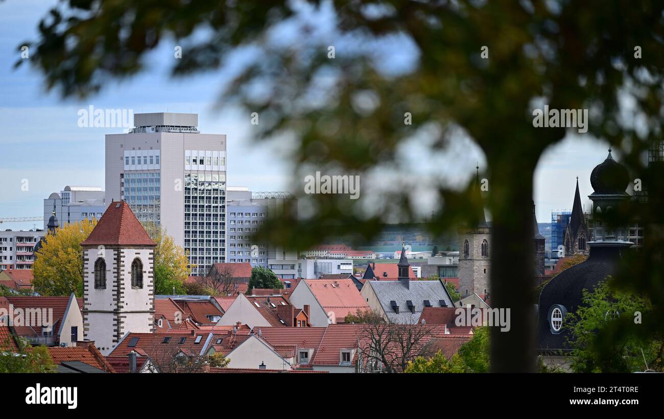 Erfurt, Germany. 30th Oct, 2023. The high-rise building of the Radisson ...