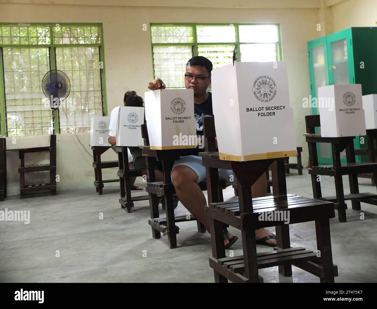 School morning philippines hi-res stock photography and images - Alamy