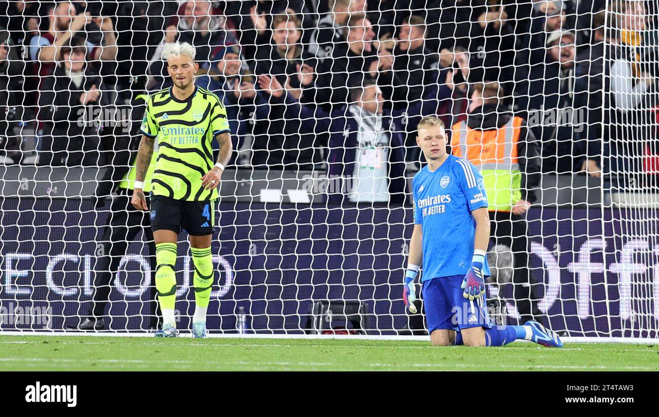 London, UK. 1st Nov, 2023. Ben White and Aaron Ramsdale of Arsenal look ...
