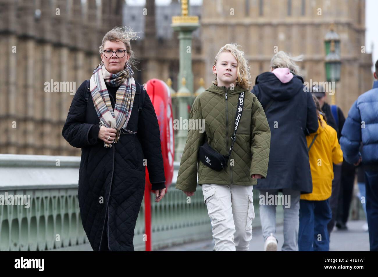 London, UK. 01st Nov, 2023. People seen on Westminster Bridge in ...