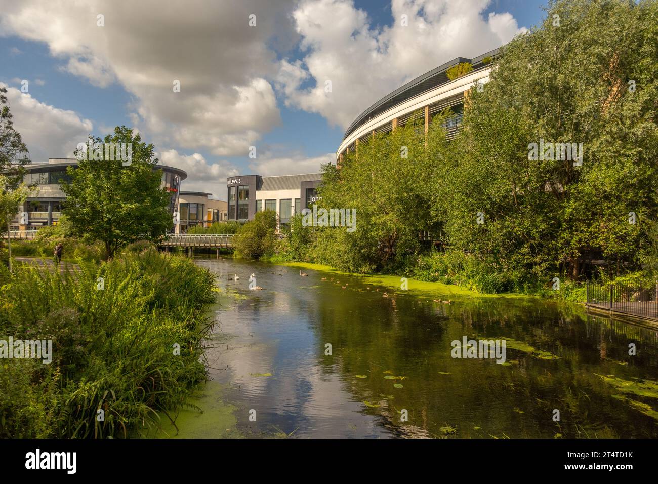 The river Chelmer running through the commercial centre of Chelmsford ...