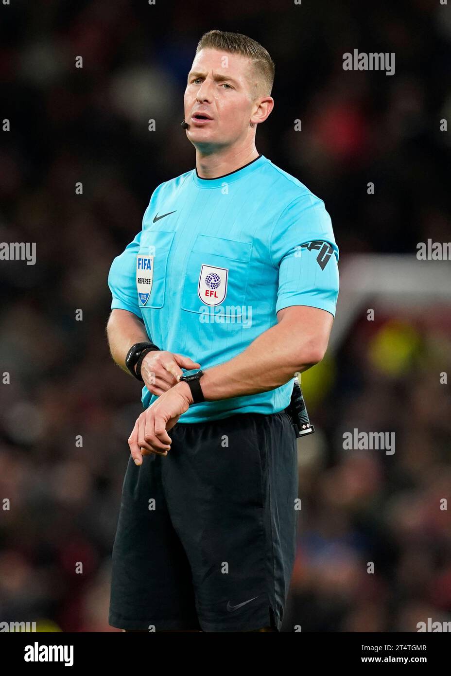Robert jones referee hi-res stock photography and images - Alamy
