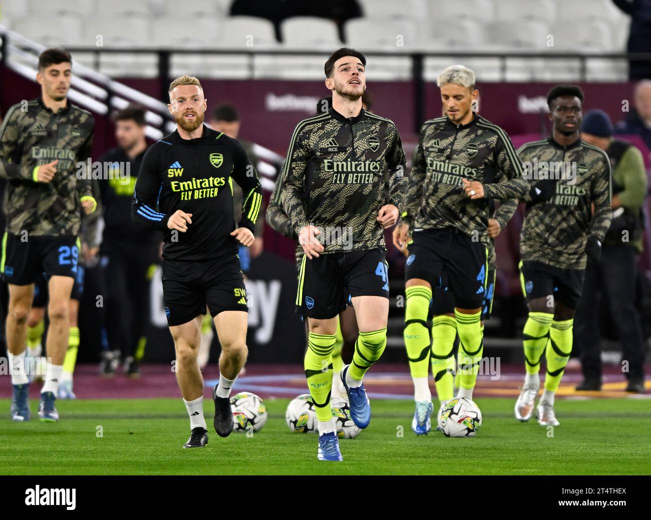 London, UK. 1st Nov, 2023. Declan Rice (Arsenal, centre) walks out with ...