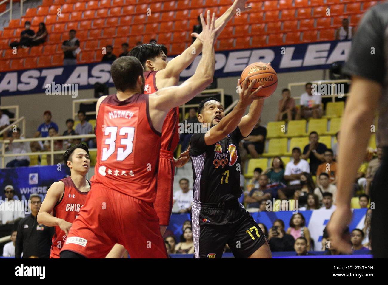 Santa Rosa, Philippines. 01st Nov, 2023. Jason Castro (17) drives past ...