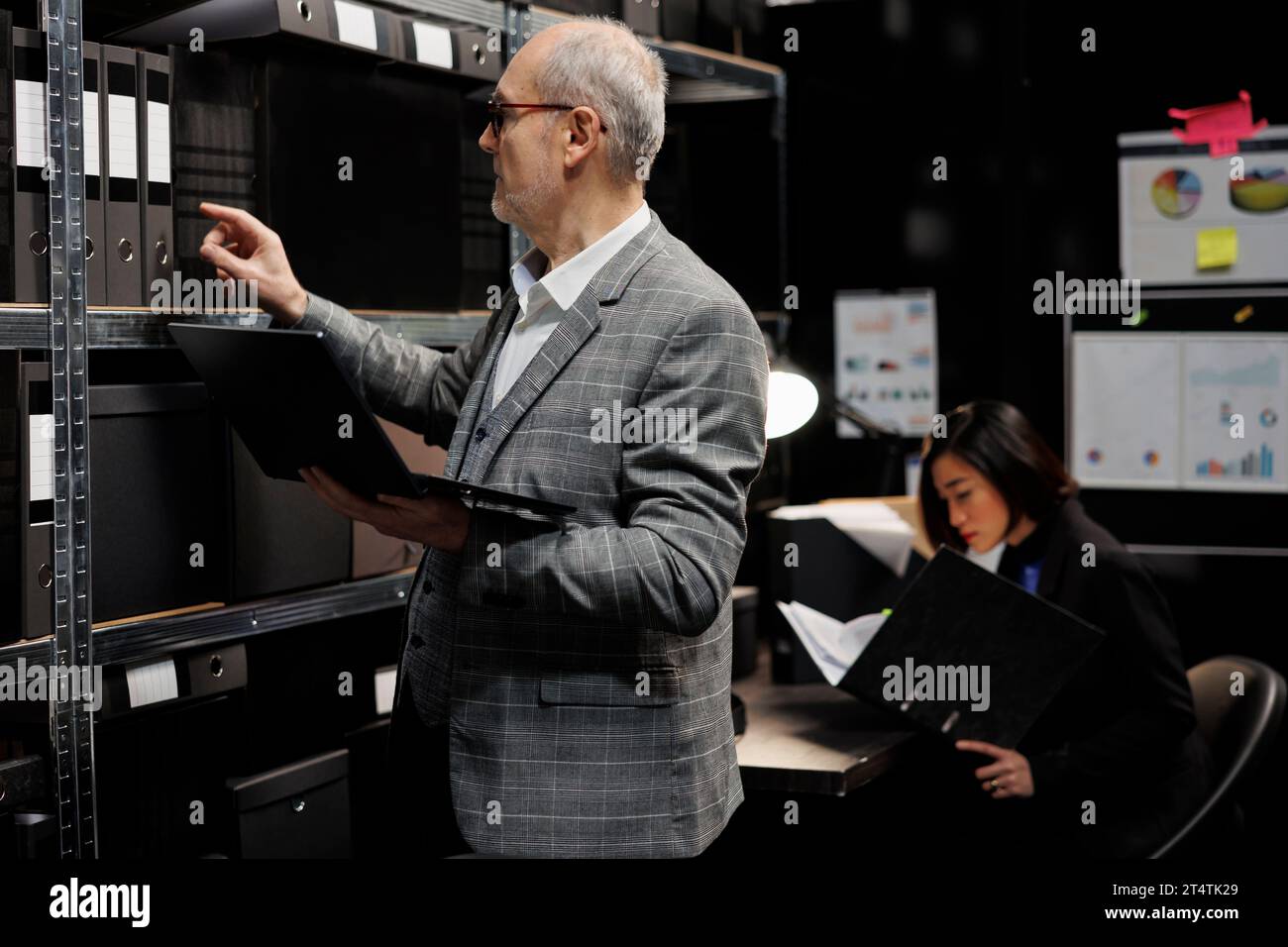 Private detective paperwork hi-res stock photography and images - Alamy