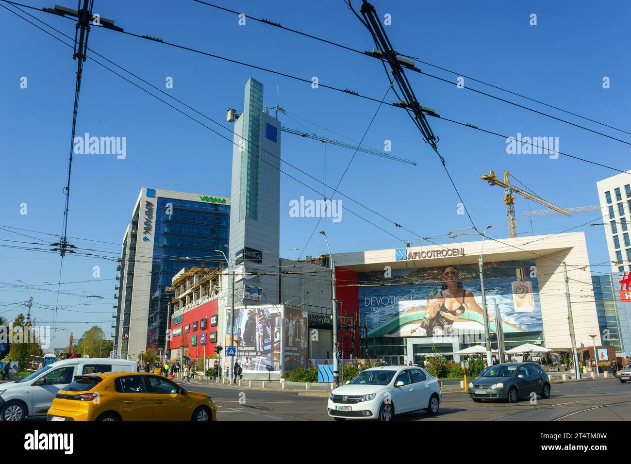 Bucharest shopping centre mall hi-res stock photography and images - Alamy