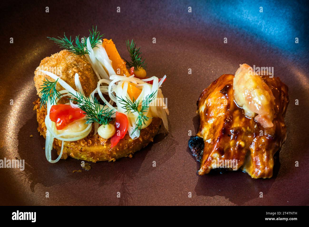 Silver platter la hi-res stock photography and images - Alamy