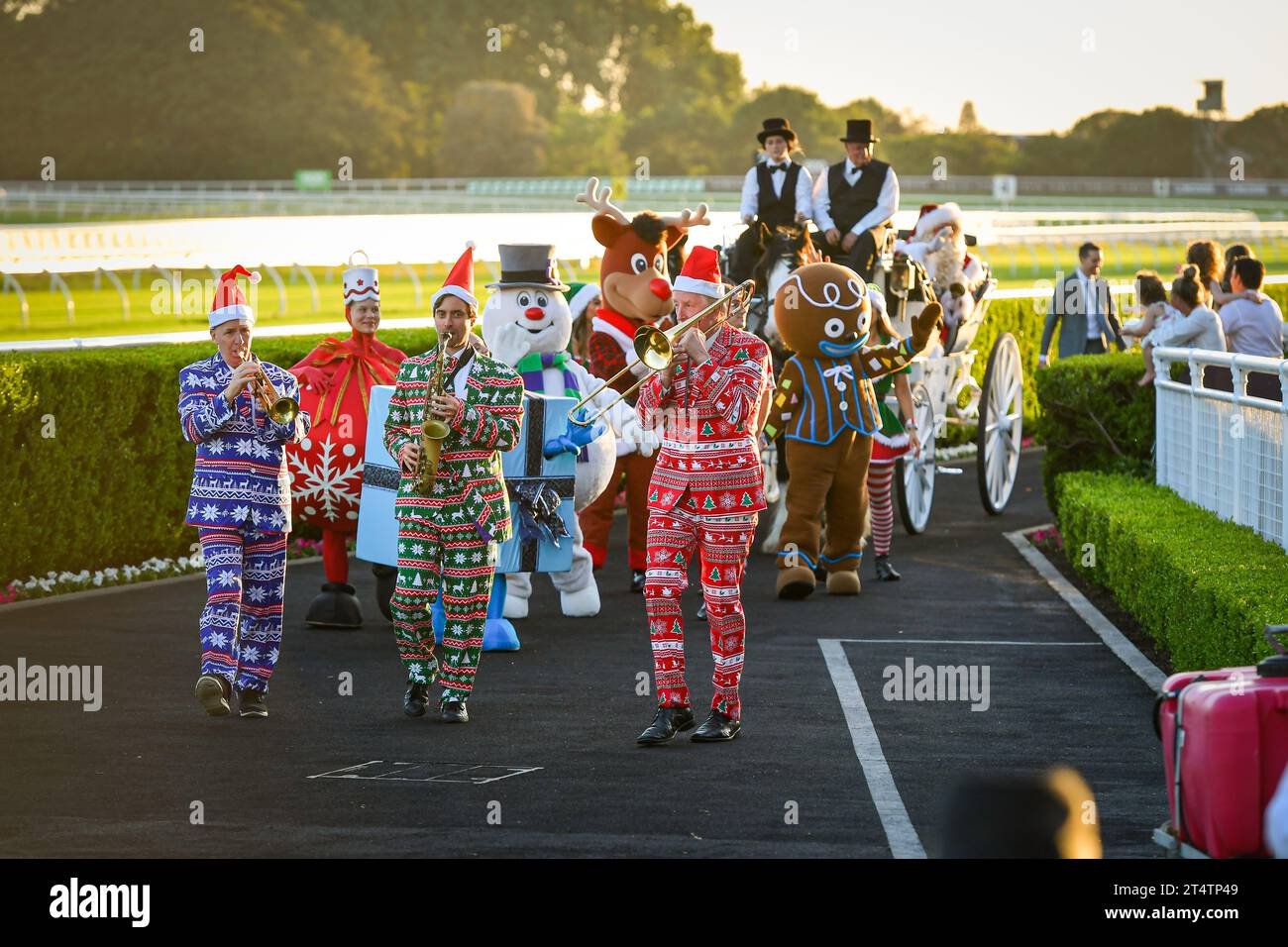 Sydney, Australia - December 4th, 2020: Horse racing spectators watch a ...