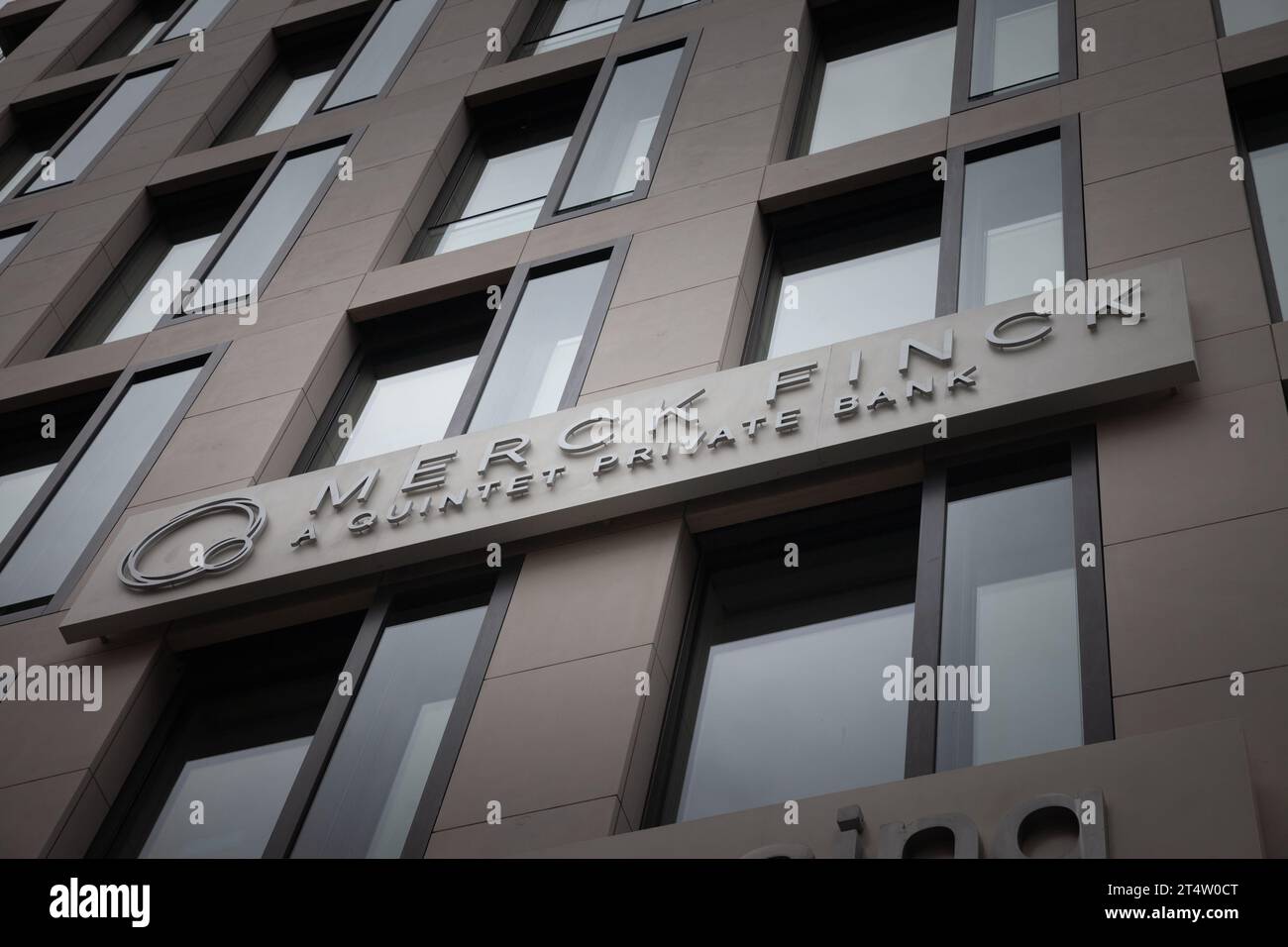 Merck germany logo hi-res stock photography and images - Alamy