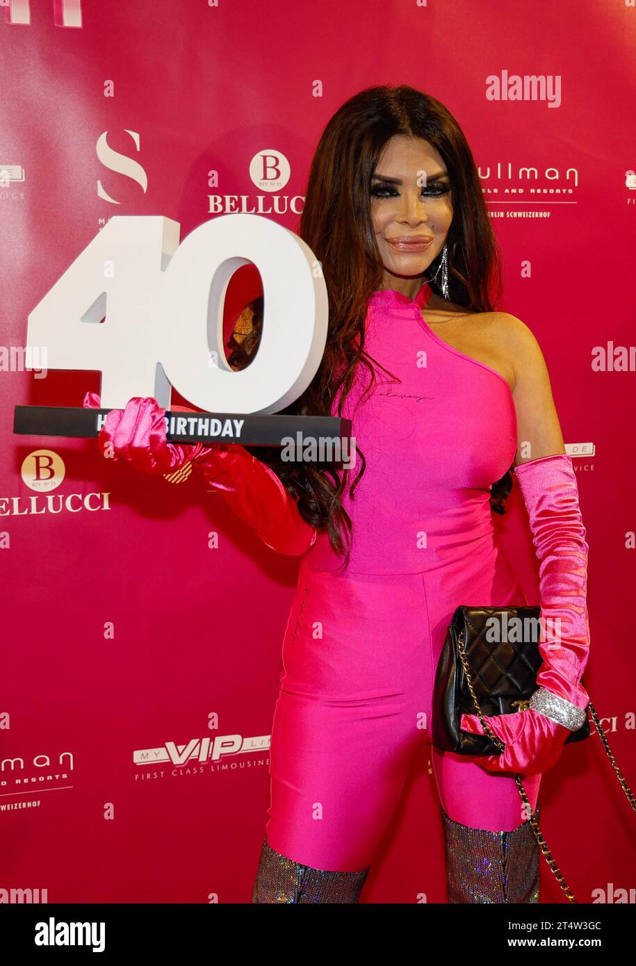 Kader Loth bei Micas 40th Birthday Bash Party im Bellucci Restaurant ...
