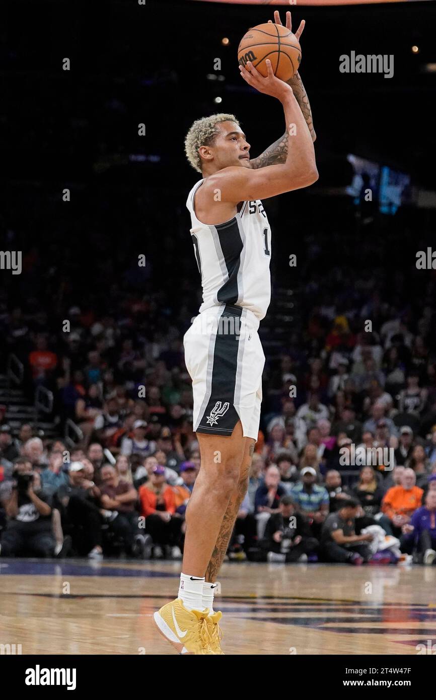 San Antonio Spurs' Jeremy Sochan (10) against the Phoenix Suns during ...