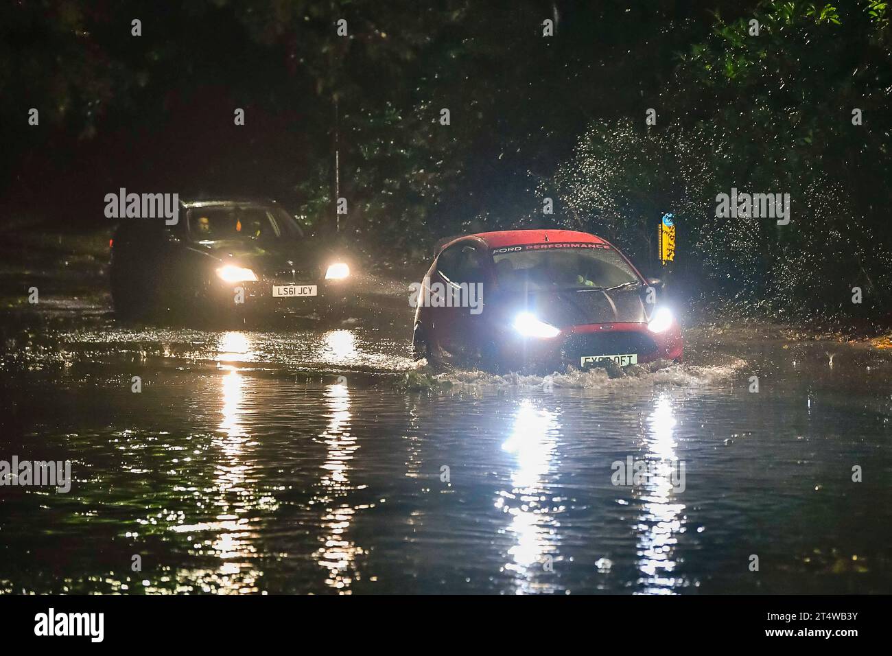 Bournemouth, Dorset, UK. 2nd November 2023. UK Weather. Cars drive ...