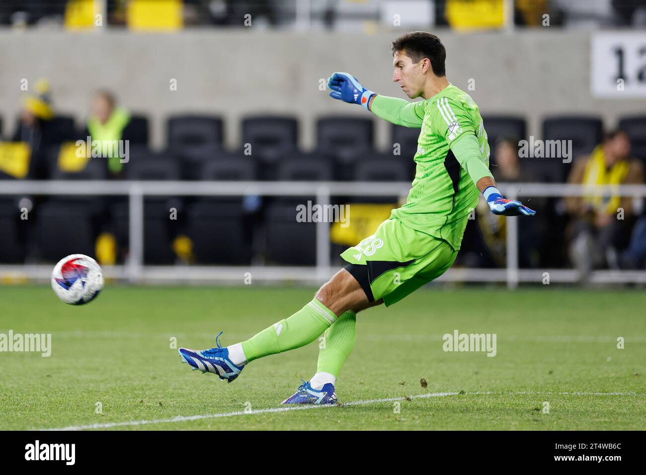 COLUMBUS, OH - NOVEMBER 01: Columbus Crew goalkeeper Patrick Schulte ...