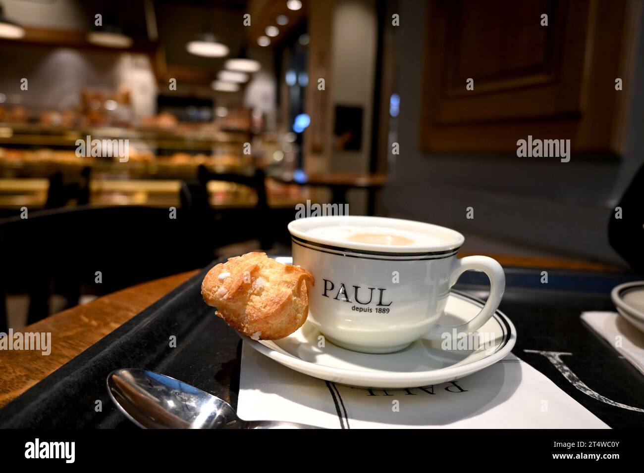 Paul bakery hi-res stock photography and images - Alamy