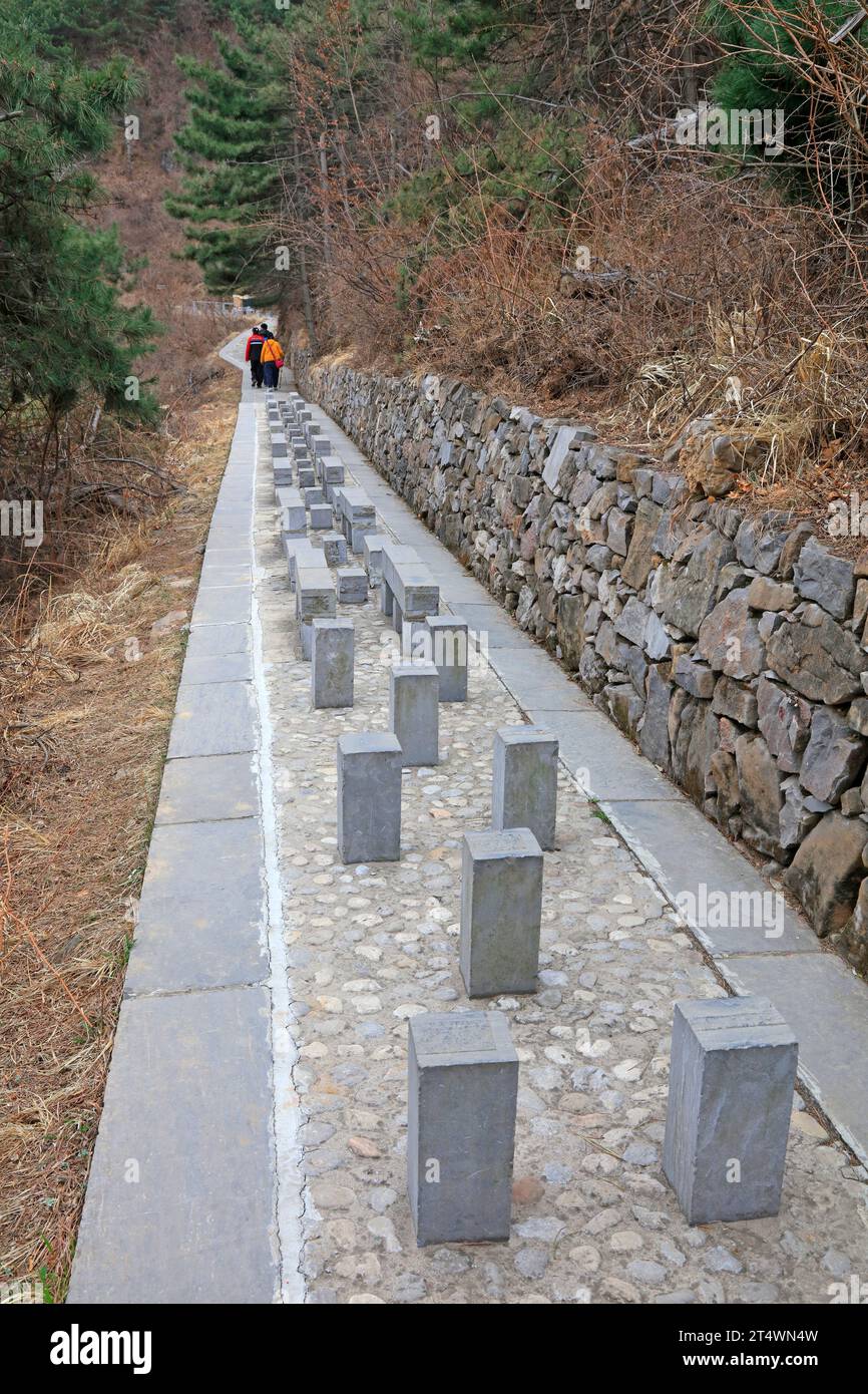 Slab building hi-res stock photography and images - Alamy