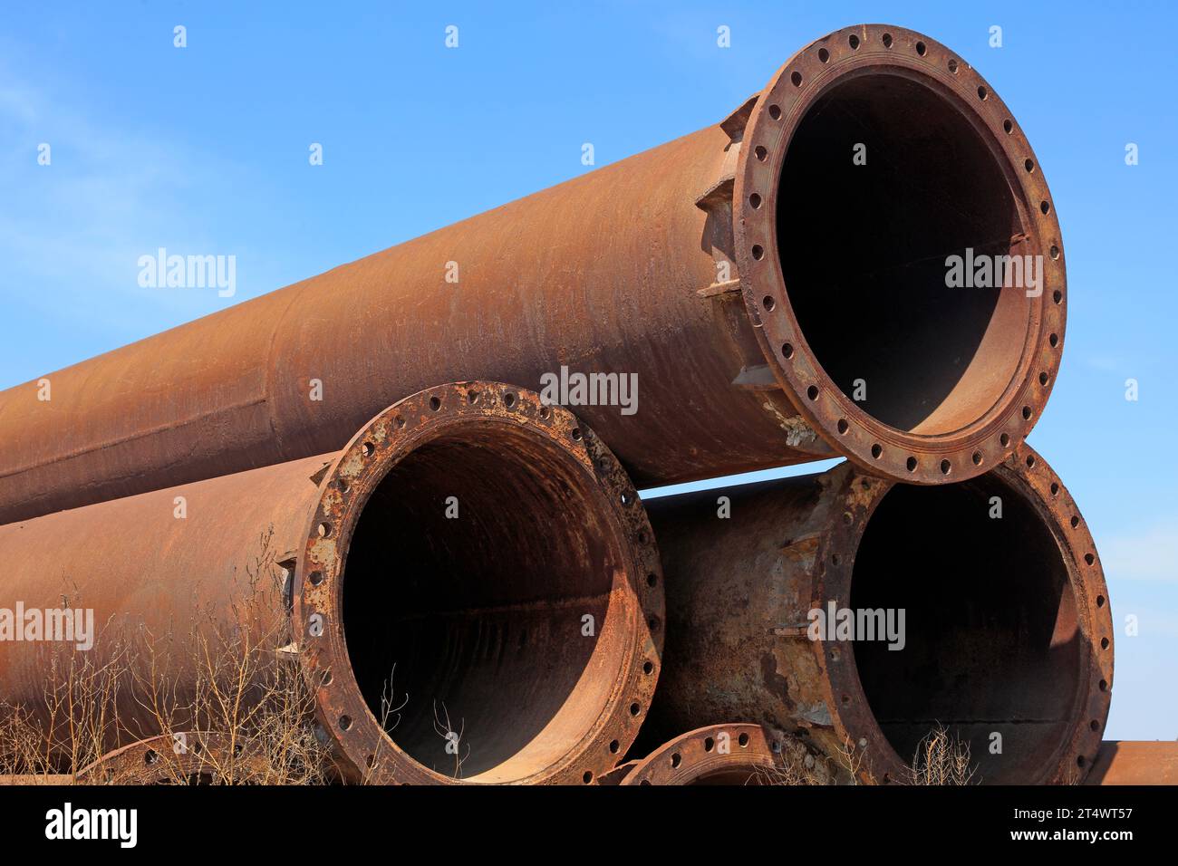 Dredging steel pipe hi-res stock photography and images - Alamy