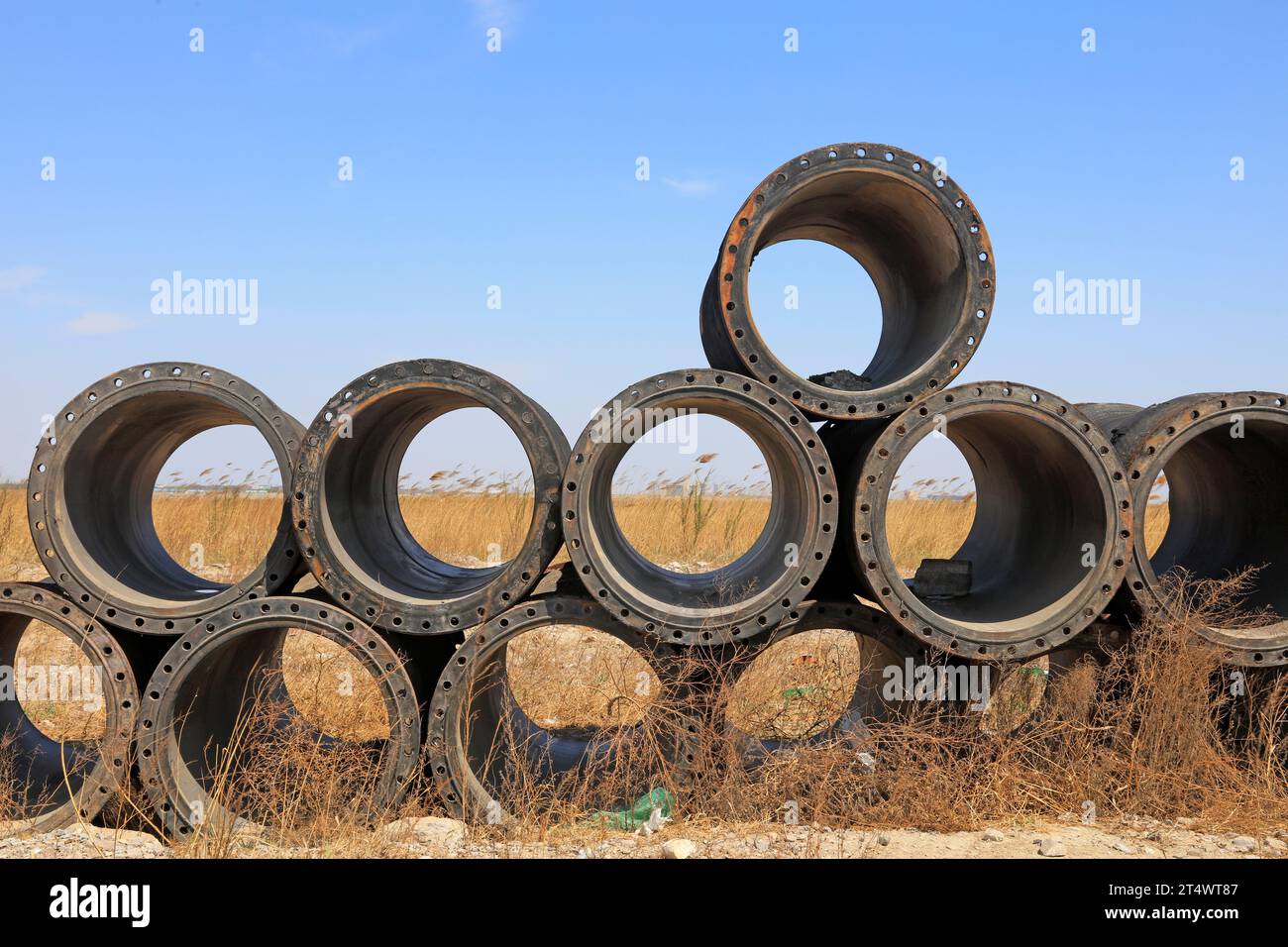 Dredge pipe rubber joint at seaside Stock Photo - Alamy