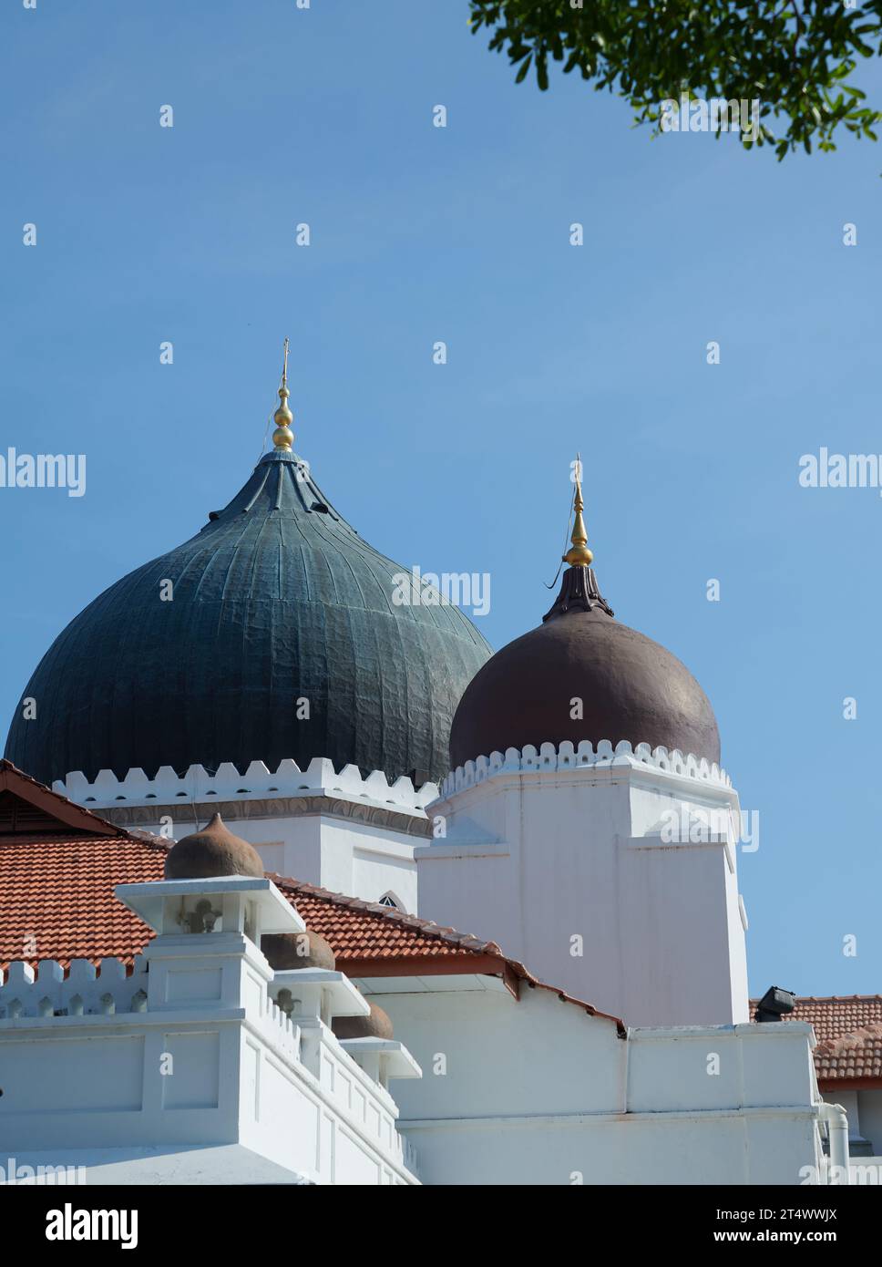 Muslim mosque dome hi-res stock photography and images - Alamy