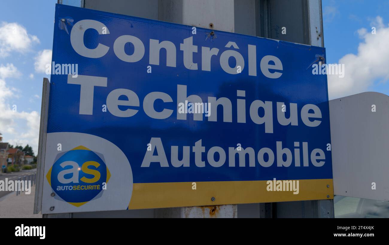Bordeaux , France - 10 31 2023 : as autosecurite controle technique ...