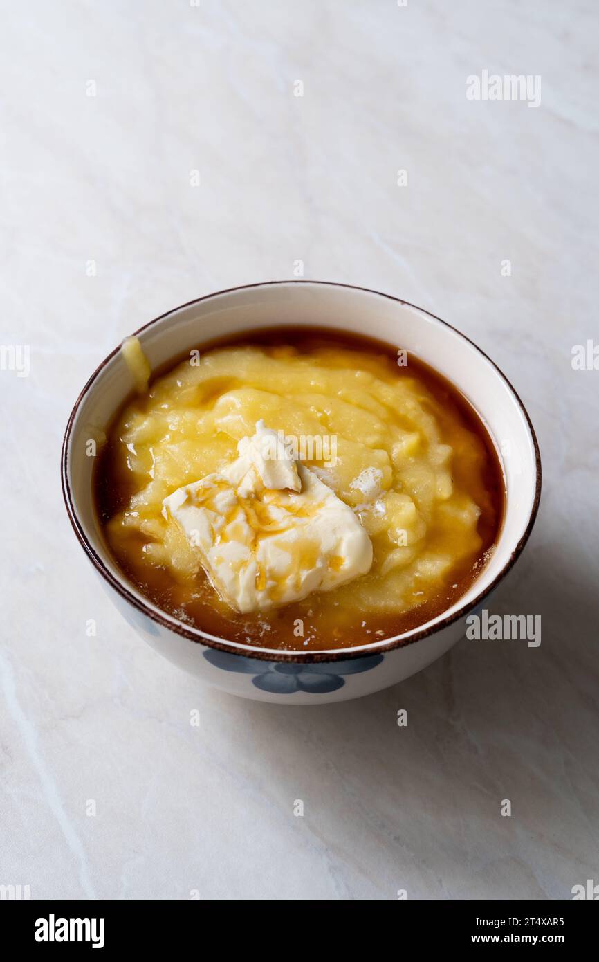 Hasty pudding food hi-res stock photography and images - Alamy