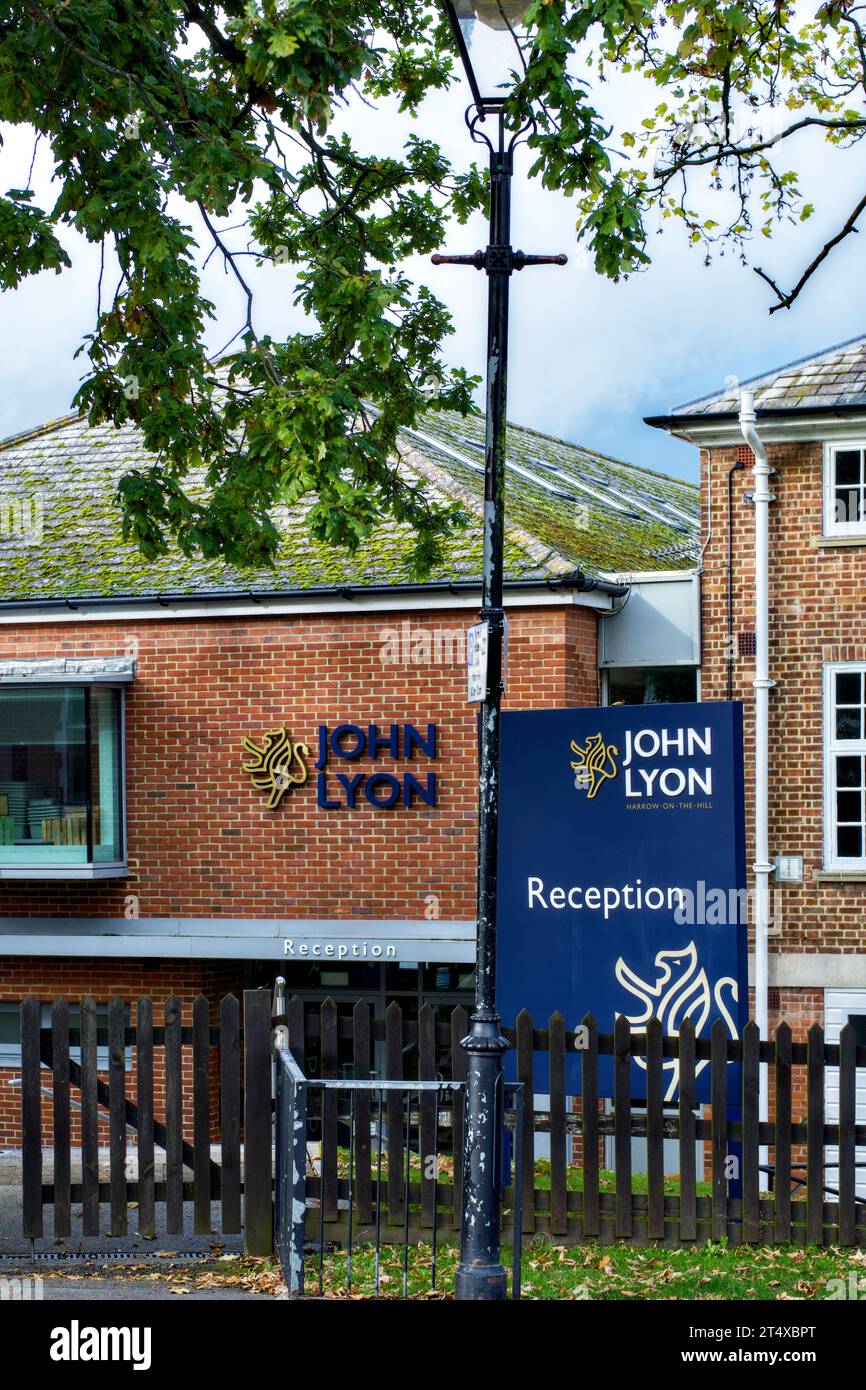 Lyon school hi-res stock photography and images - Alamy