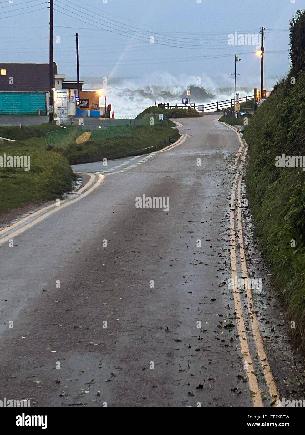 Storm ciaran cornwall hi-res stock photography and images - Alamy