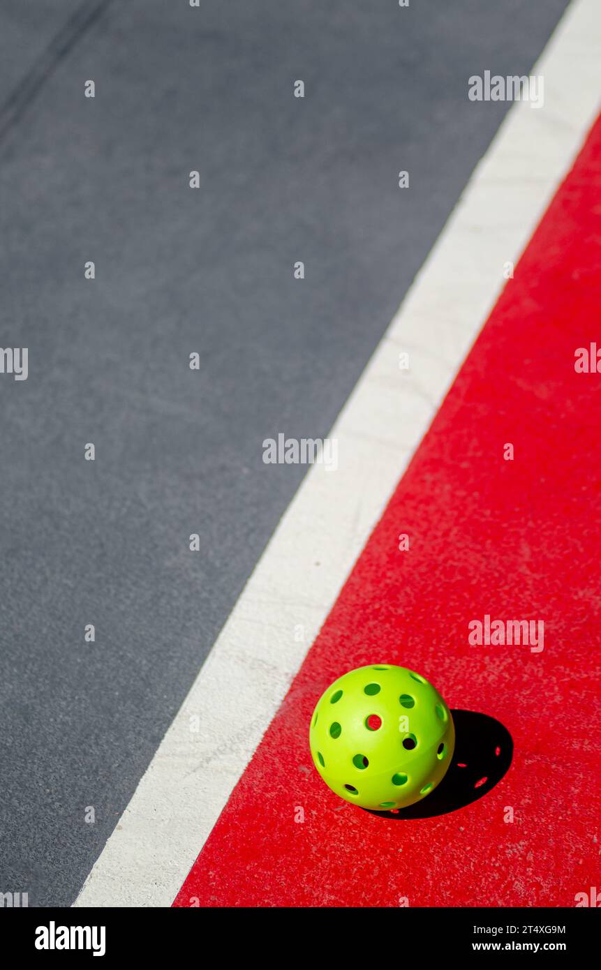 Game of pickleball hi-res stock photography and images - Alamy