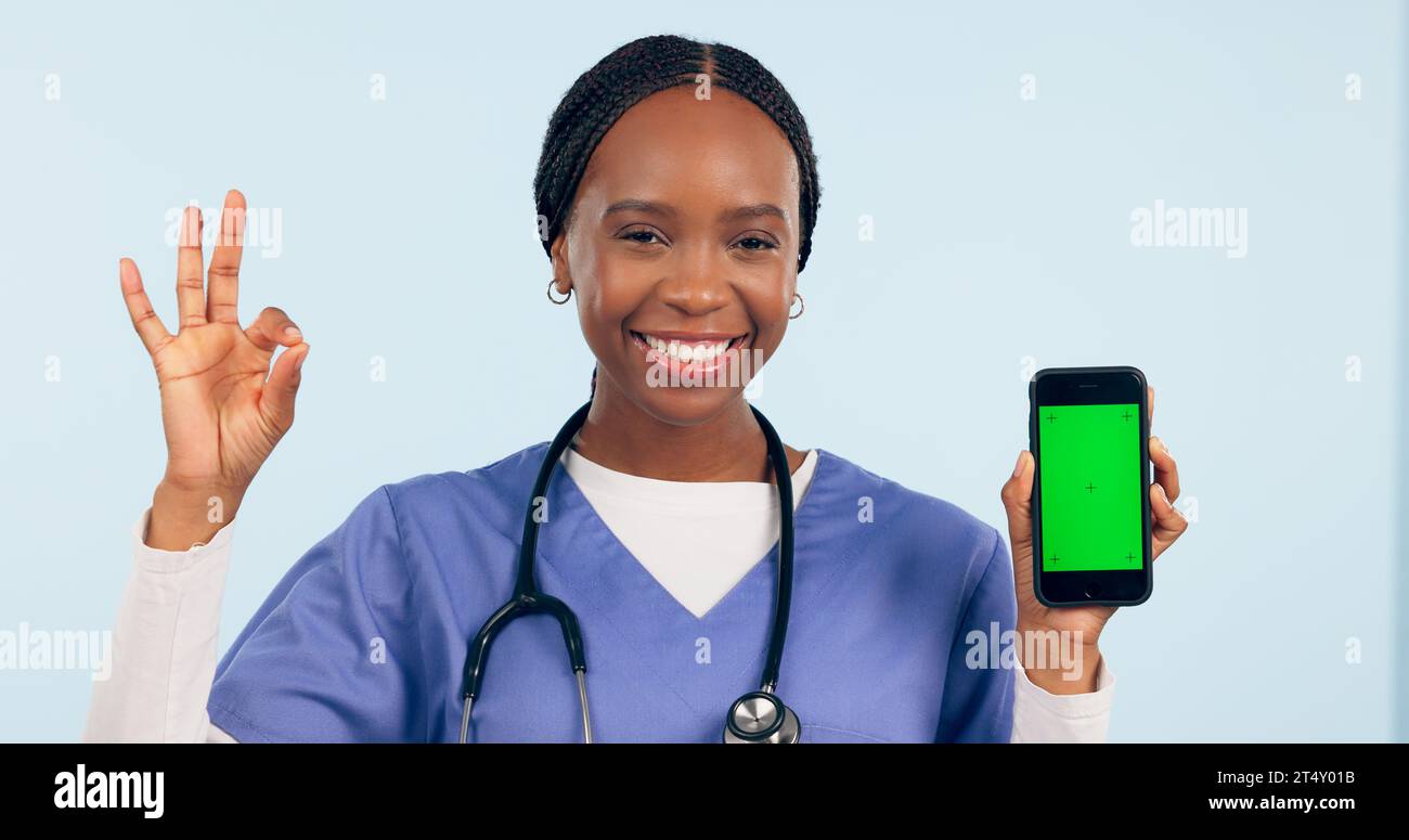 Okay hand sign green screen hi-res stock photography and images - Alamy