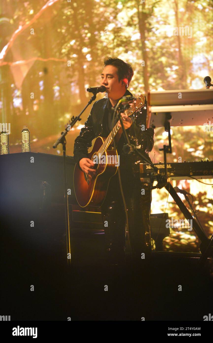 Miami, Florida, USA. 31st Oct, 2023. Park Do-joon of Korean indie rock ...