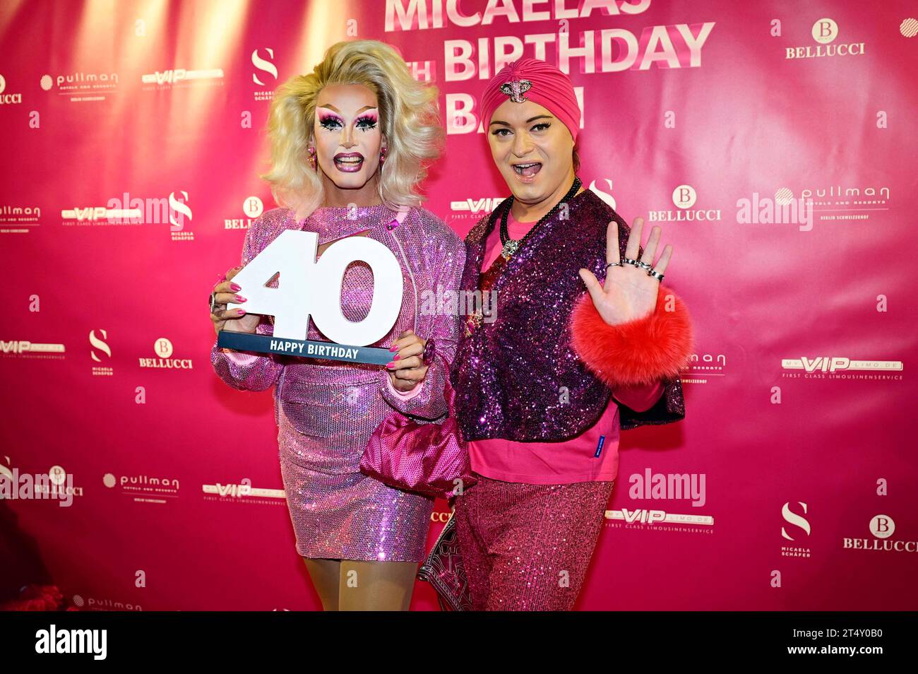 Ruda Puda und Julian F.M. Stoeckel bei der 40. Geburtstagsfeier von ...