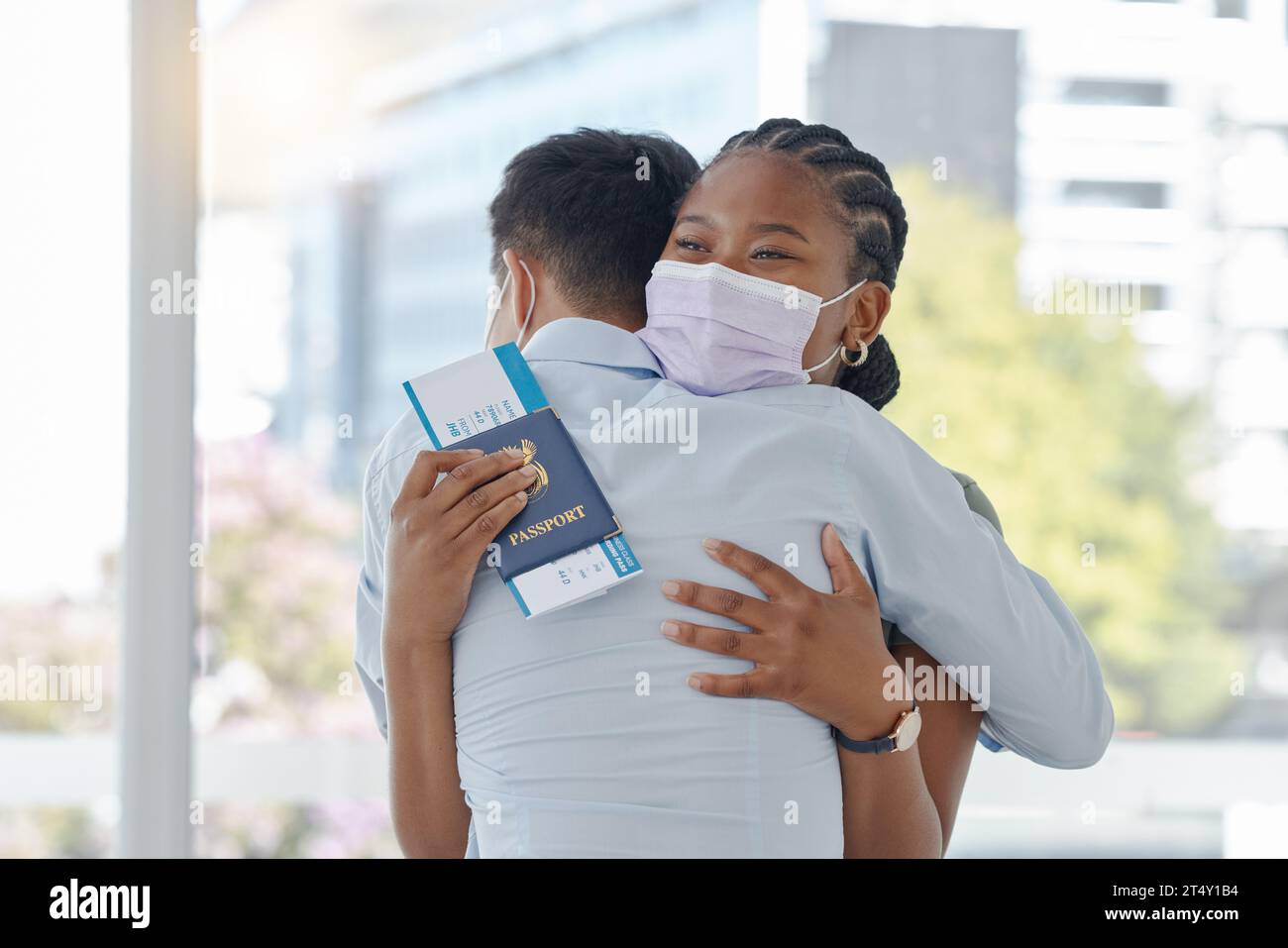 Immigration hug hi-res stock photography and images - Alamy