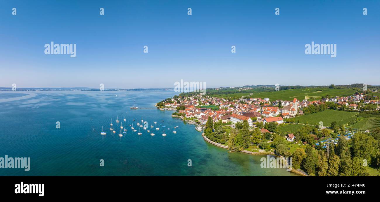 Aerial panorama of the Lake Constance municipality of Hagnau, Lake ...